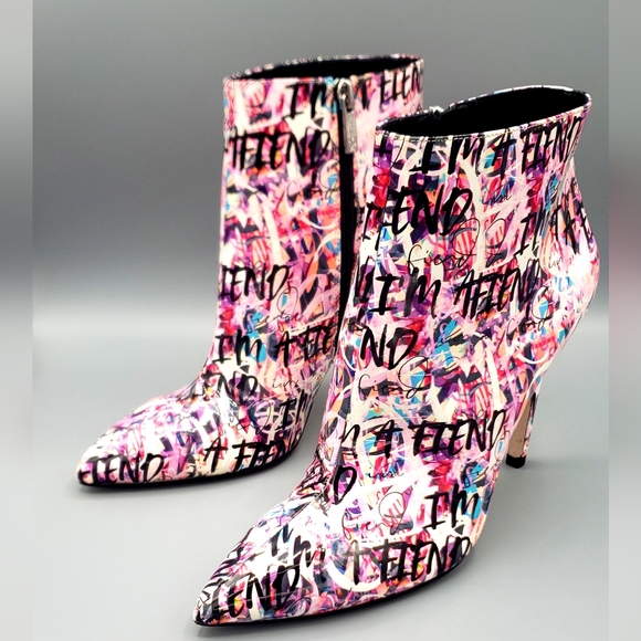Jessica Simpson | Shoes | Jessica Simpson Patent Leather Graffiti ...